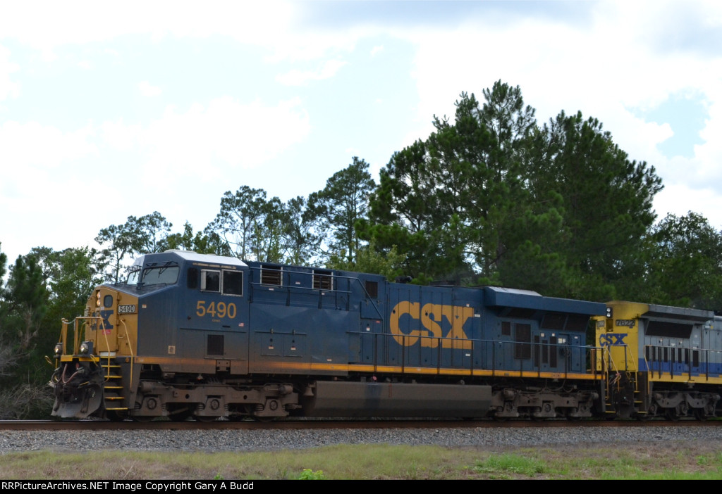 CSX ES44DC 5490